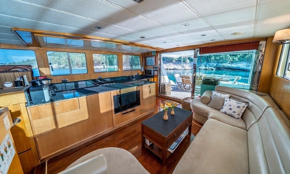 GOLDEN STORY TRAWLER