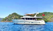 LARIMAR TRAWLER